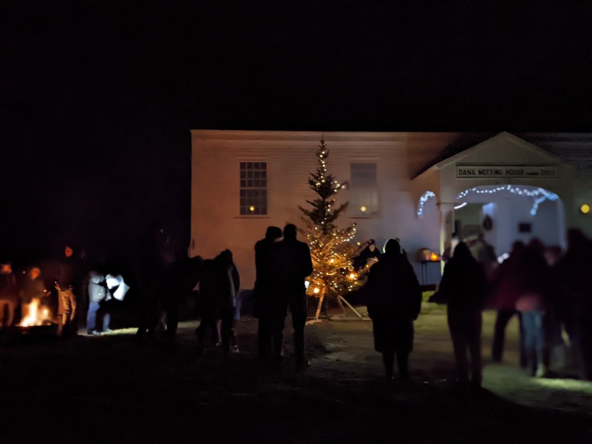 Annual Tree Lighting – Dana Meeting House